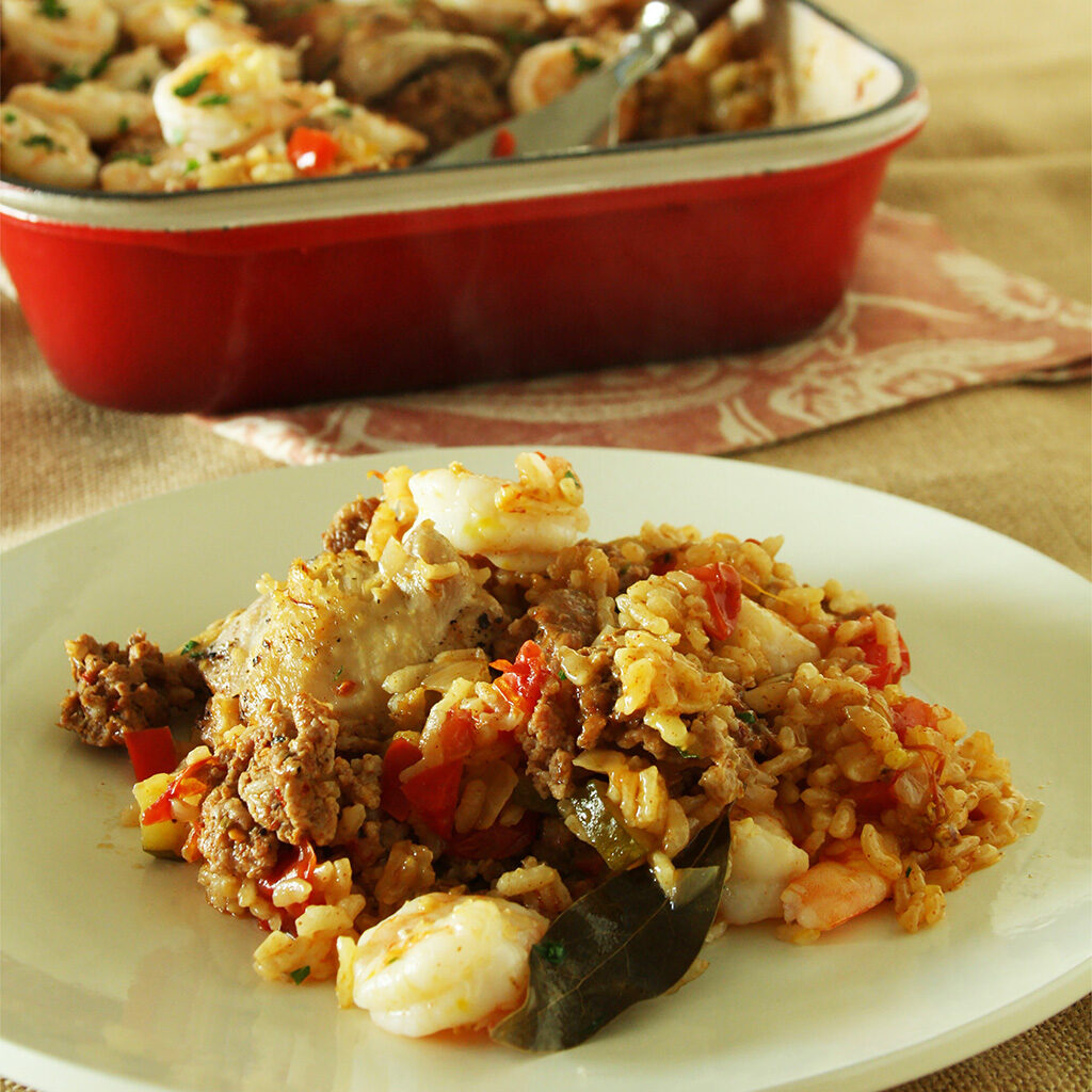 Paella with Chicken, Spicy Italian Sausage, and Shrimp – The Dynamic Dish